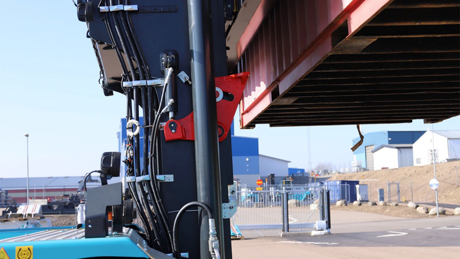 How your lift truck can also be a mobile container service and ...